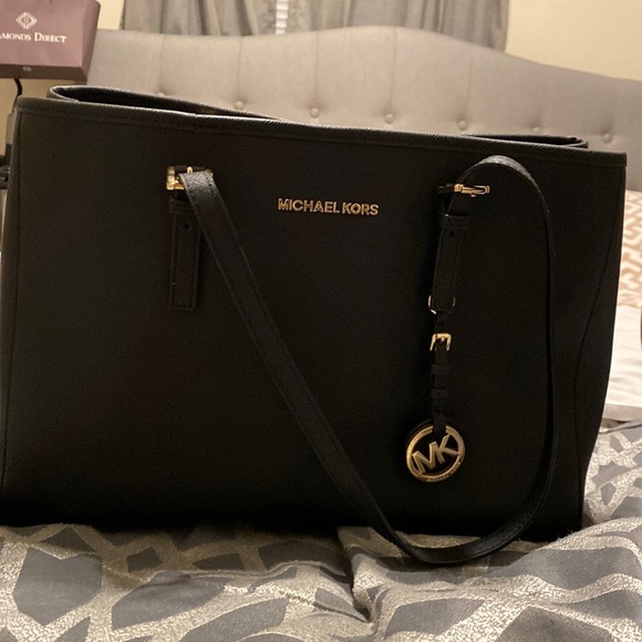 Michael Kors | Bags | Michael Kors Black Satchel | Poshmark